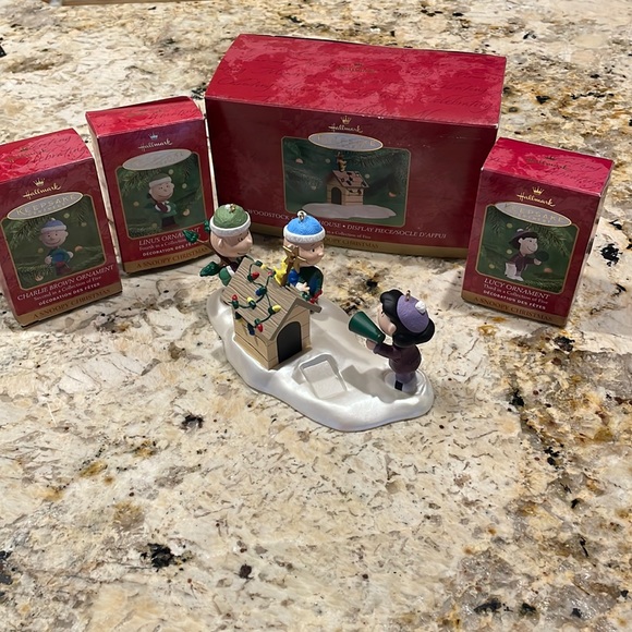 Hallmark | Holiday | Hallmark Woodstock On Doghouse Charlie Brown Lucy ...